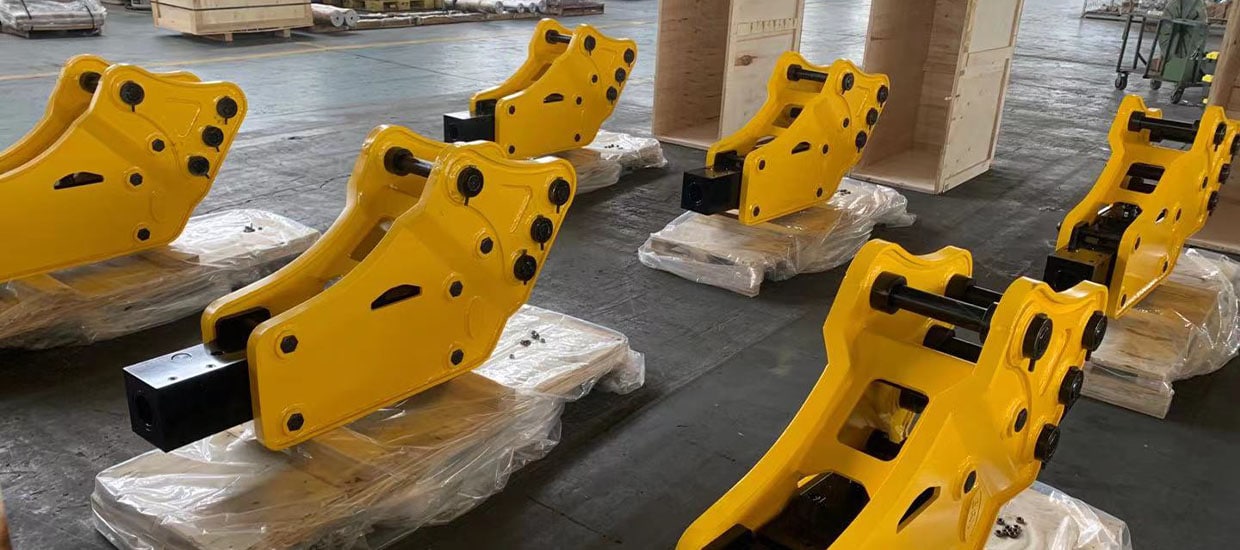 Backhoe Type Hydraulic Breaker | CT Machine Pro