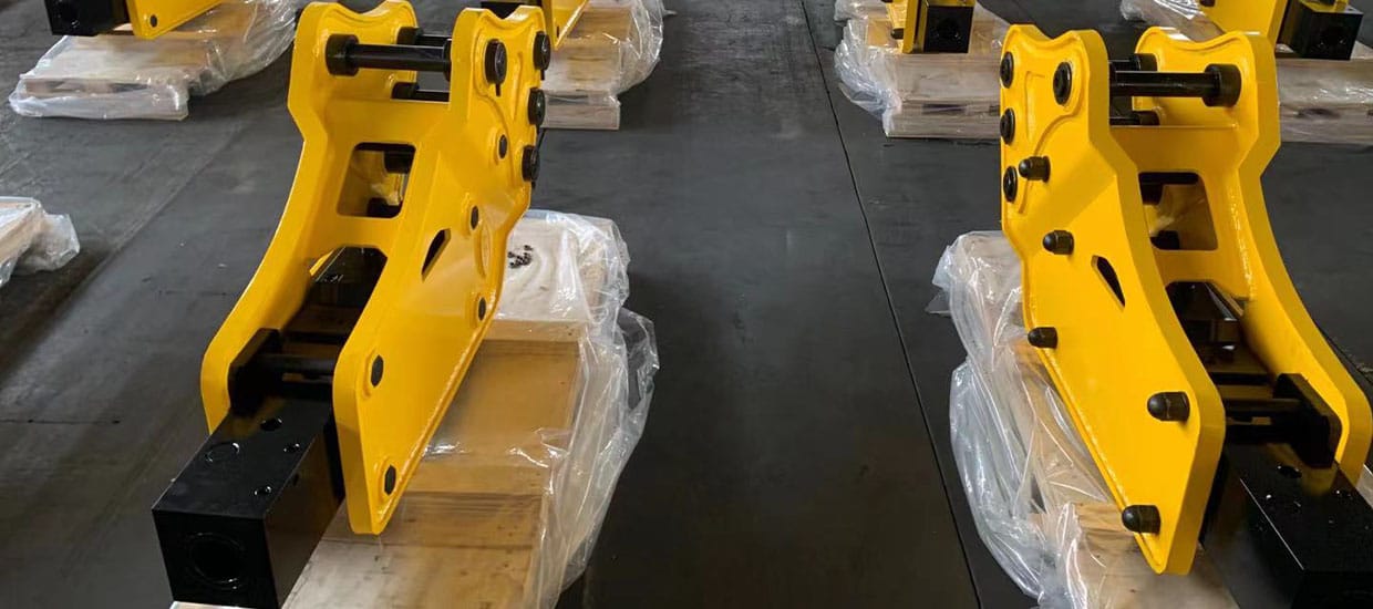 Backhoe Type Hydraulic Breaker | CT Machine Pro