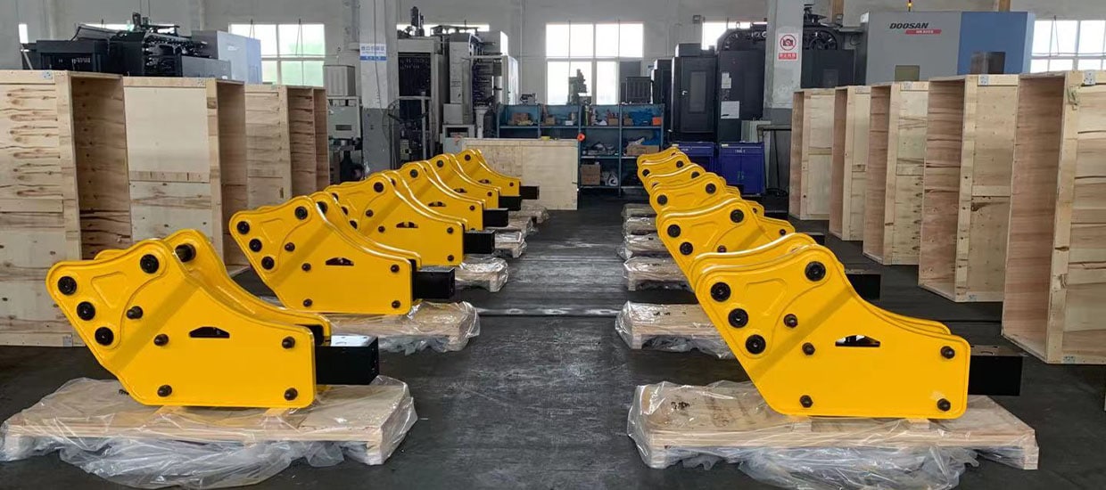 Backhoe Type Hydraulic Breaker | CT Machine Pro